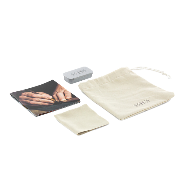 Gift Box with Leather Care Kit – Greenwich